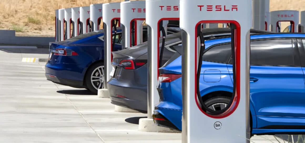 Comment utiliser un SuperChargeur Tesla ? - Tesliens.com